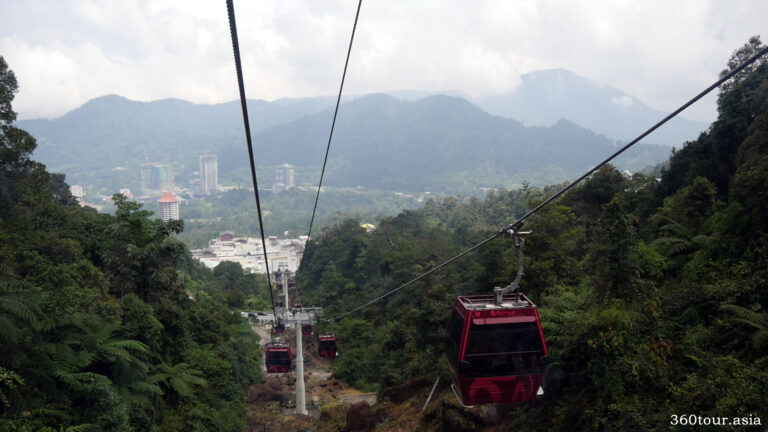 Awana SkyWay (Gondola Lift) at Genting Highlands | 360Tour.Asia