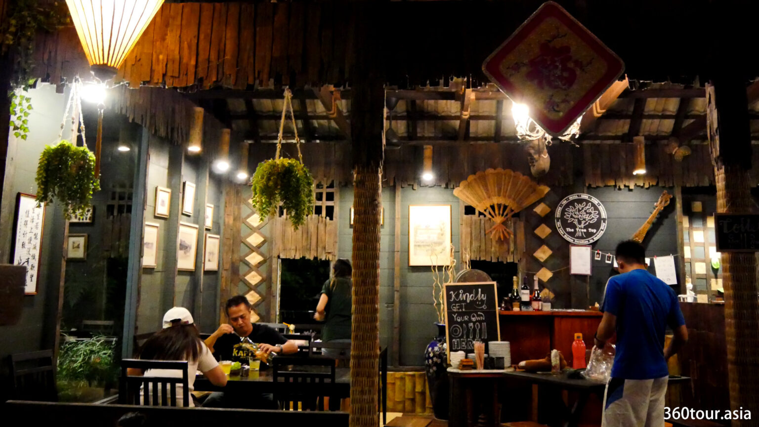 The Tree Top Cafe – The Last Hidden Paradise in Kuching City | 360Tour.Asia